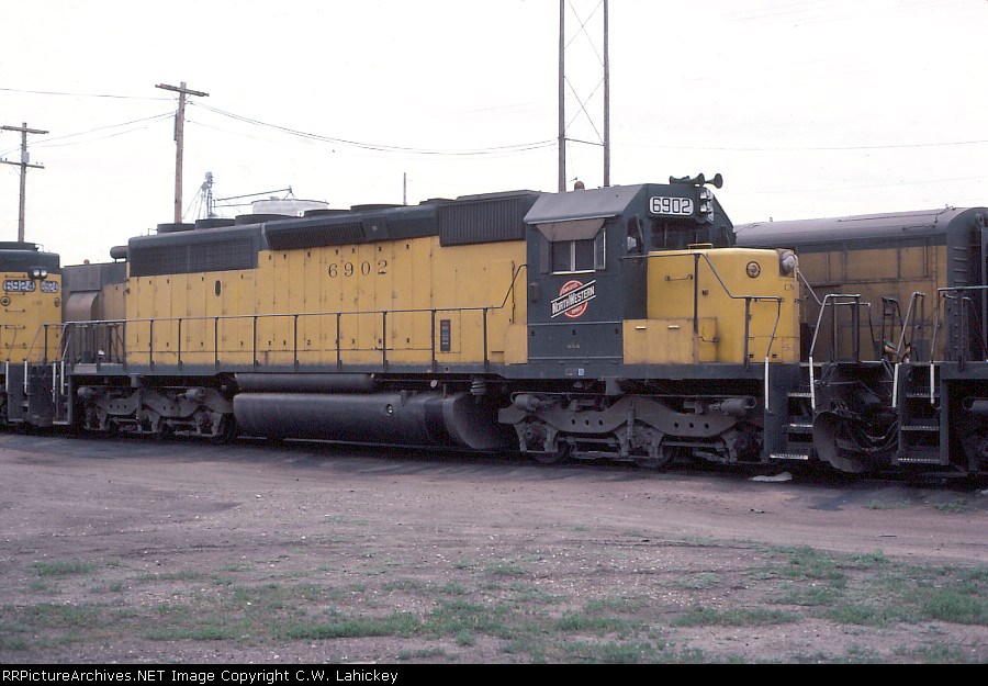CNW 6902